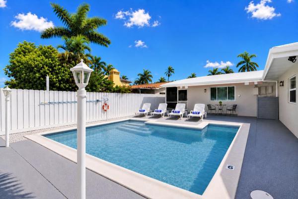 Walk To Hollywood Beach Luxury 4br Villa - Hollywood, FL