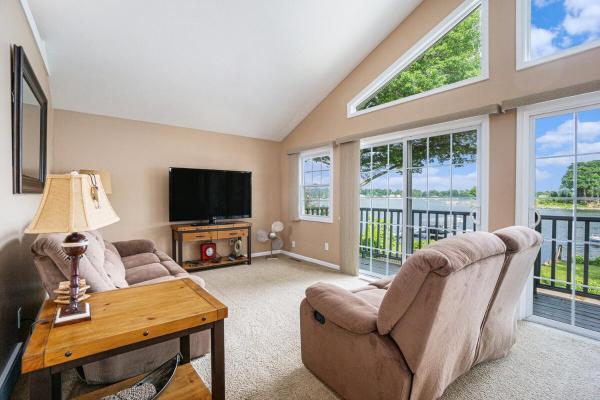 Goguac Lake House Sleeps6 Private Dock Boat Launch - Battle Creek, MI
