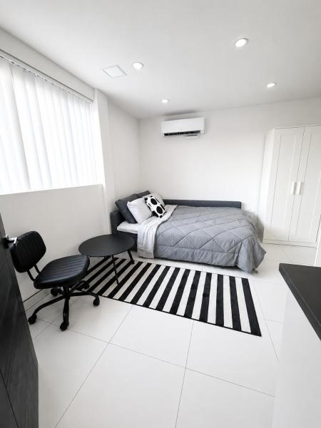 Brand New Studio In The Best Area 2 Min Away From Beverly Hills - Hollywood, CA