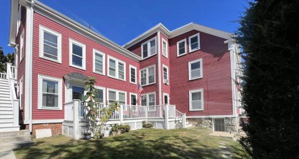 Village Retreat In Historic Town - Beverly, MA