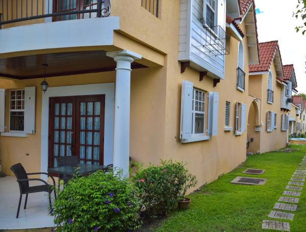 3 Springcourt Apartment - Barbados