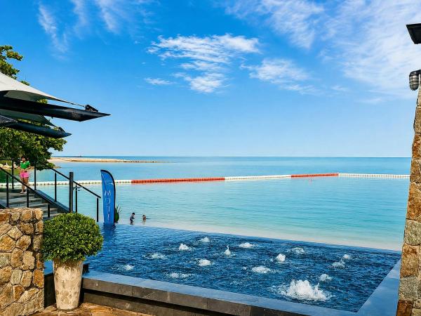 Modus Pattaya Beachfront Apartment - Pattaya