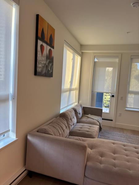 Corner City Luxury Suit - Surrey
