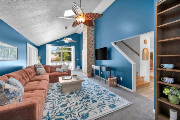 Backyard Pool - Hot Tub - Game Room - Akron, OH