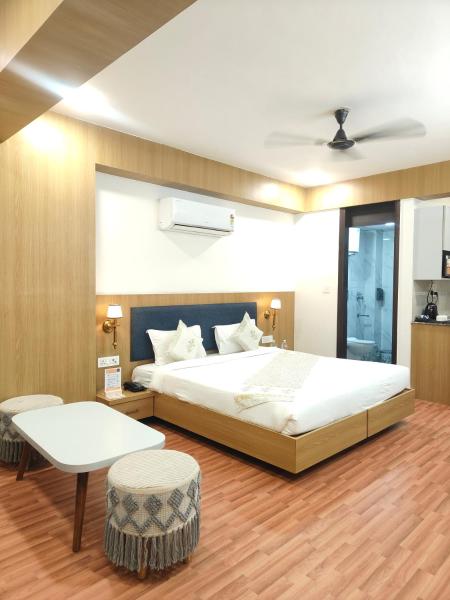 Sky Luxuria Hotel & Serviced Apartments - Gurgaon