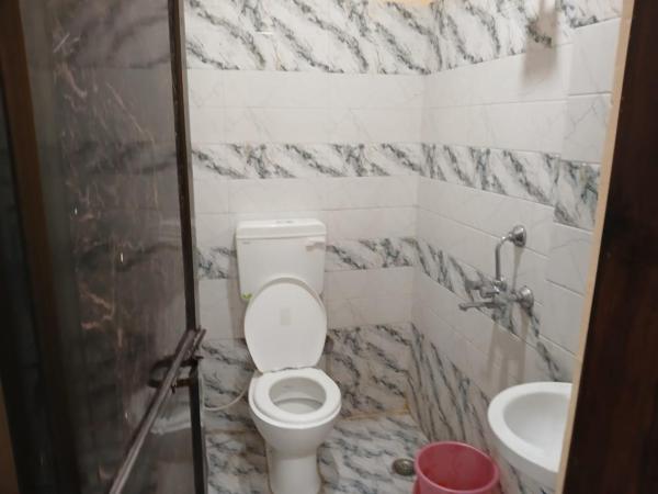 I Gautam Grand Hotel Near Railway Junction By Nts - Varanasi