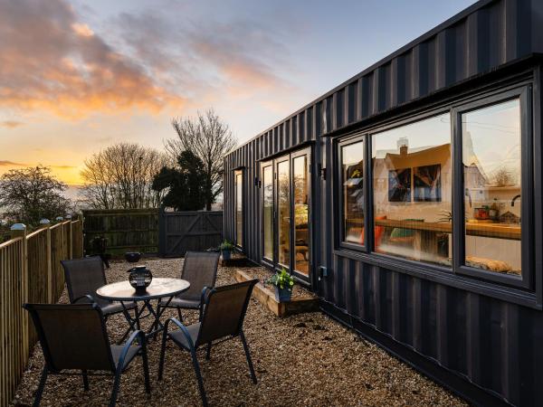 Steel And Stars - Wantage