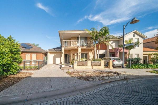 Koala Stay - Ground Floor 2br Shared House In Mawson Lakes - Enfield