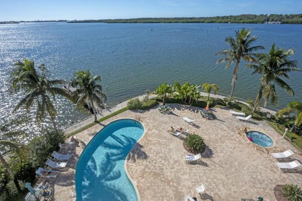 Dolphin Bay In Boca Ciega Resort - 2br, Pool, Bay View - Hillsborough County, FL