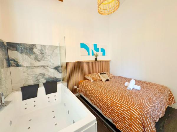 Suite Yarra - Love Room Avec Jacuzzi Et Climatisation - Bron