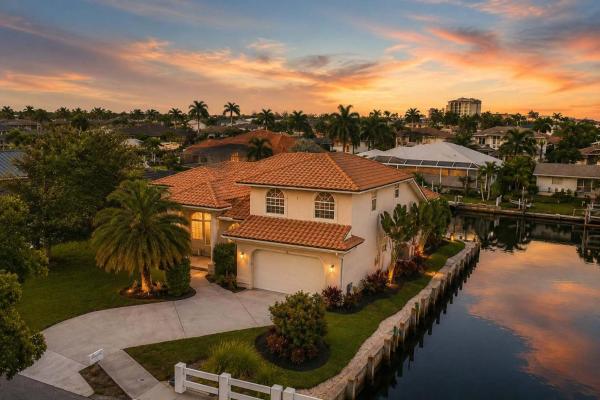 Waterfront Oasis Pool Private Dock Firepit - Marco Island, FL