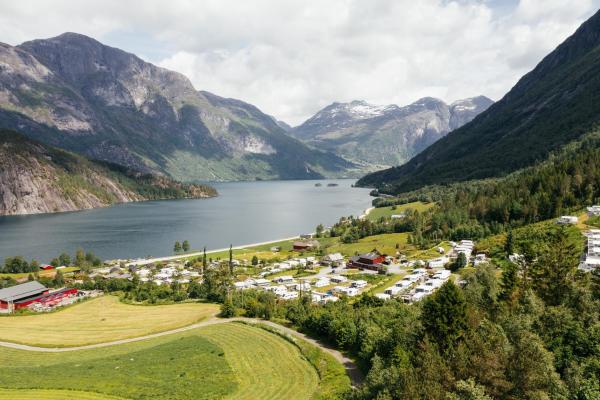 Strynsvatn Camping & Vacation Homes - Loen