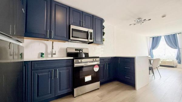 Stunning Fully Renovated Junior One -Bedroom - South Beach, FL