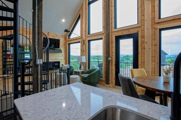 The Fives - 22477 Elevated Peace Luxury Japandi Cabin - Bristol, TN
