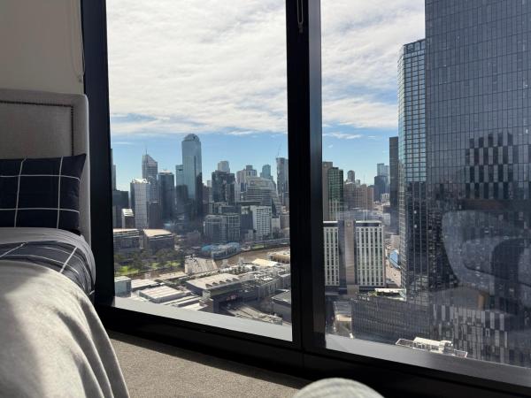Prime Location In Southbank - Shadow Play Apartment - Kensington
