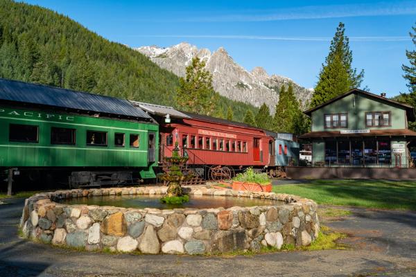 Jubilee Railroad Wilderness Lodge - McCloud, CA