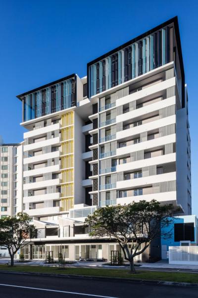 Rise On Sixth - Mooloolaba