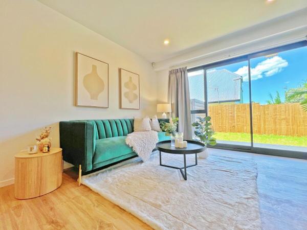 Comfy Home In East School Zone - Waiheke Island