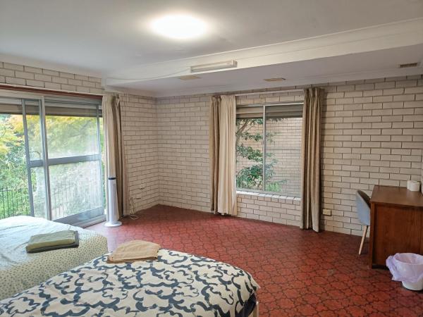Spacious Room In Epping - Perfect For Groups E6 - Gordon