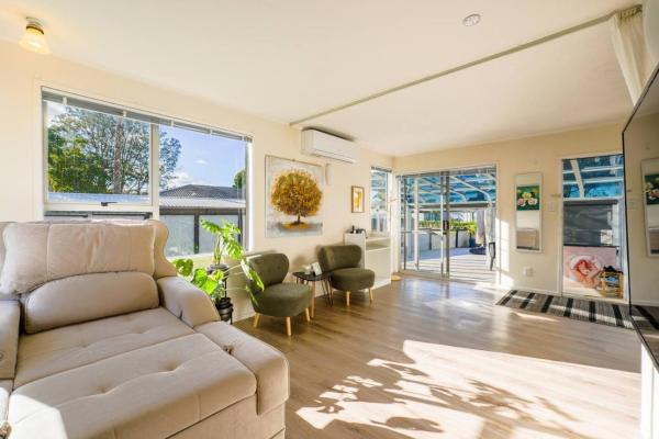 Stunning Two Bedroom House In In Half Moon Bay - Auckland