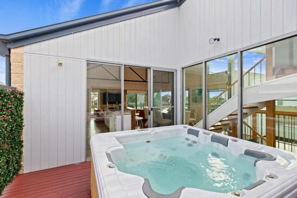 Bliss On The Bay - Upstairs And Games Room - Melbourne