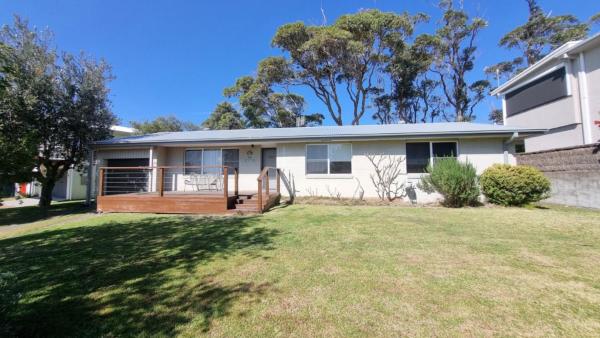 Pet Friendly Riverside Classic With Wifi - Hawks Nest