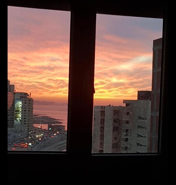 Princess Is Sleeping Here With Sun And Sea - Alexandria