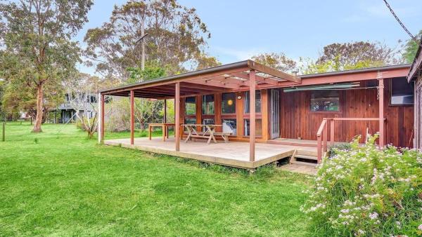 Beach Shack Hideaway Balnarring - Pay 2 Stay 3 - Shoreham
