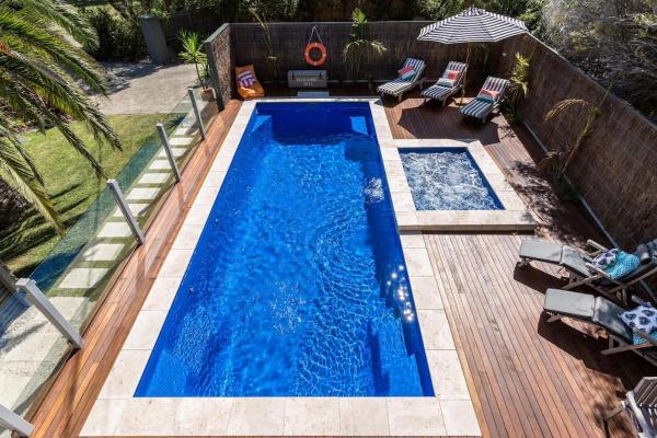 Front Beach House - Rye