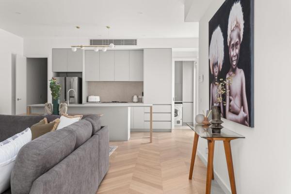 Boutique Stays - Milk & Honey - Box Hill
