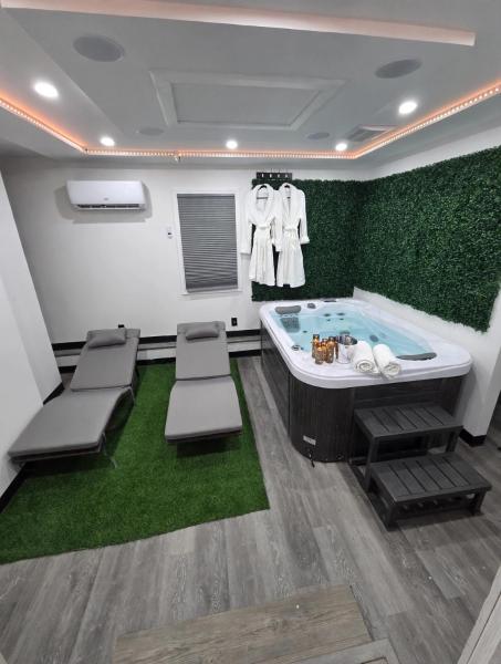 Alimot Spa House - Private Indoor Hot Tub - Syracuse, NY
