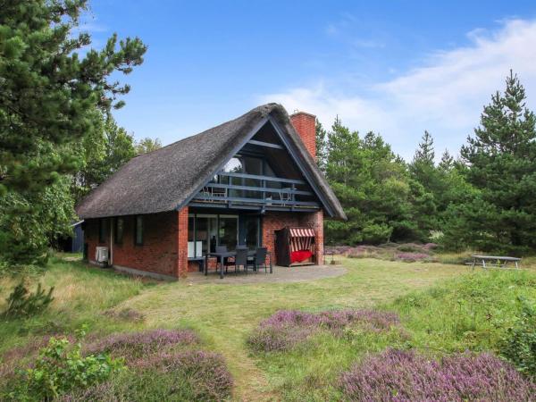Holiday Home Anna - 1km From The Sea By Interhome - List