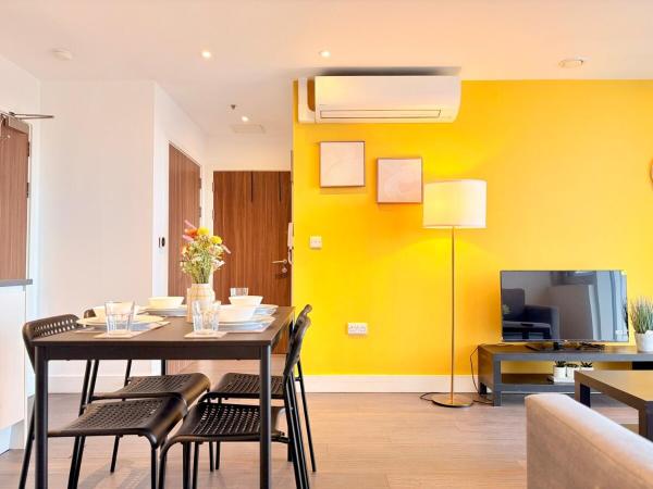 Stylish & Cozy Sleep 6 2bhk, 20 Mins Central London, Bp39 - London