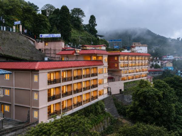 Hotel Vishnu Palace - Mussoorie