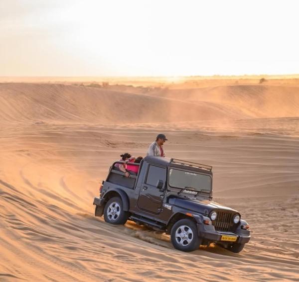 Luxury Desert Camping - Rajasthan