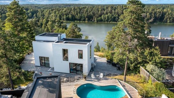 Modern Villa With Pool And Sea View - Gustavsberg