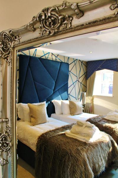 Boutique By Browns - Worcestershire