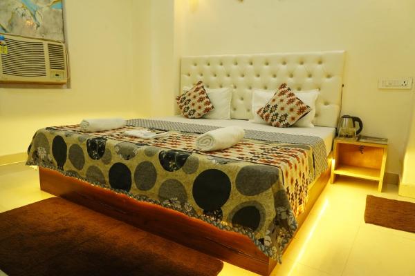 R K Inn - Varanasi