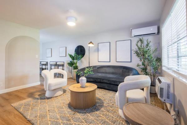 Biva Luxe - West Palm Beach, FL
