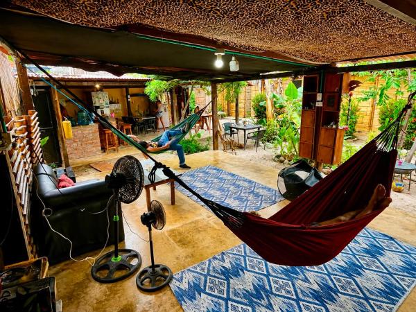 Hostal & Dormitorio Buena Onda - La Guajira