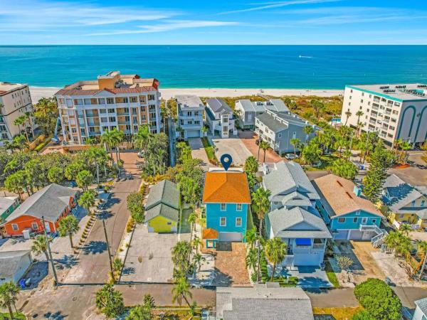 Sunshine Lane - Treasure Island, FL