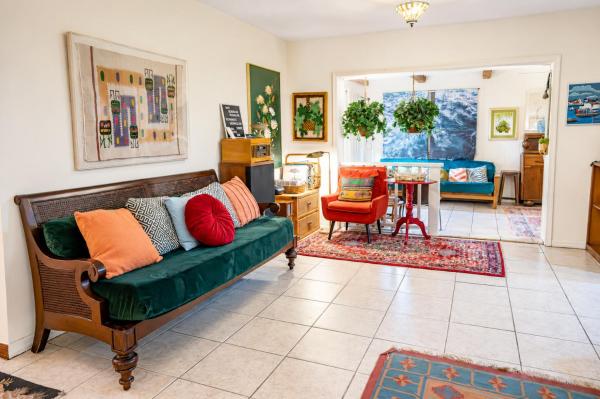 Bohemian Bungalow - Port St. Lucie, FL