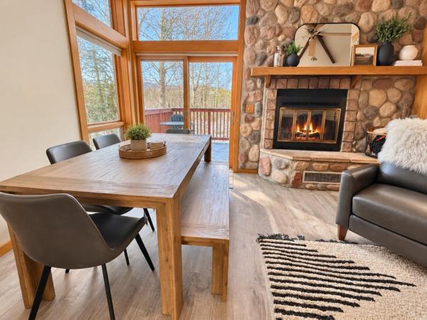 3-bed Family Friendly | Ski-in/out| Pool & Hot Tub - Minnesota