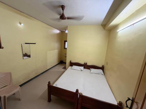 Sri Murugan Cottage - Palani