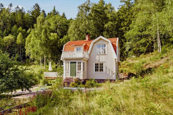 Warm Wooden Home With Piano Deer & Forest Trails - Munkedal
