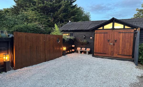 Hagrid's Hunting Lodge Near Harry Potter Studio - Watford