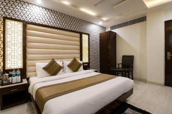 Hotel Star Villa - Fortis Hospital, Shalimar Bagh - Delhi, India