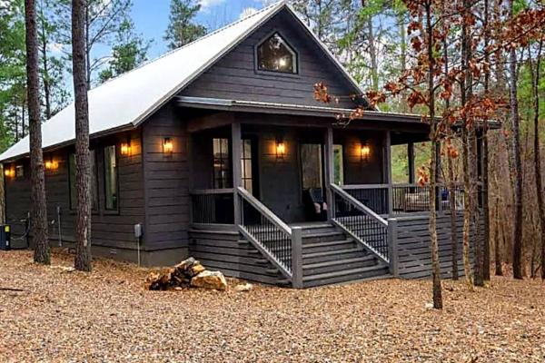 Sauna Cabin Hot Tub Vintage Jukebox Fire Pit - Broken Bow Lake, OK