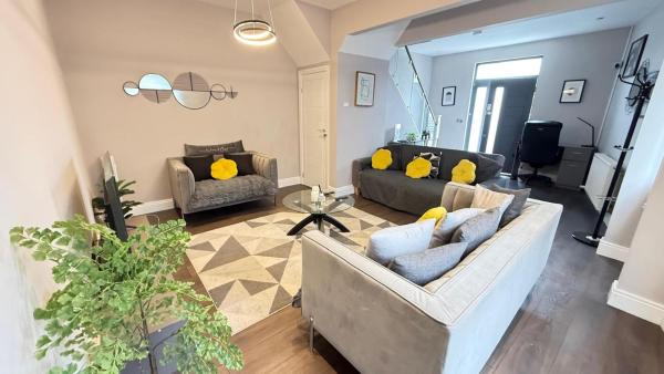 Premium 3 Bedroom Home By D3 Short Stay Sleeps 9 High Speed Wi-fi - 中倫敦