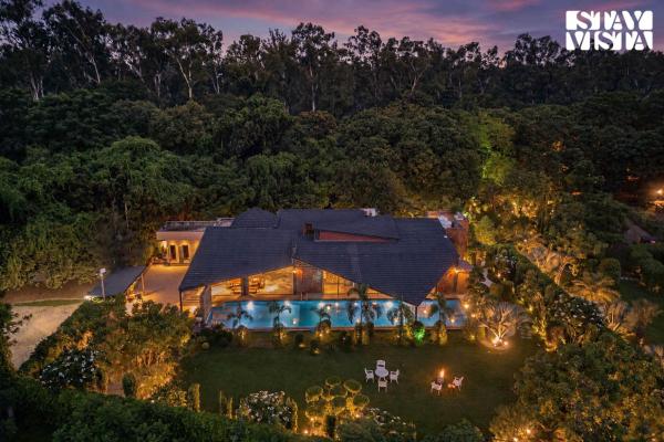 Stayvista At The Seven Acres With Bbq, Pool & Jacuzzi - New Chandigarh